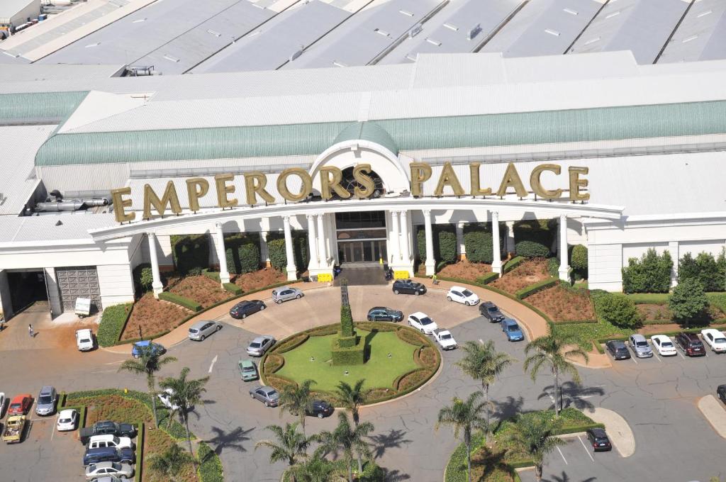 Metcourt at Emperors Palace, Kempton Park (updated prices 2025)
