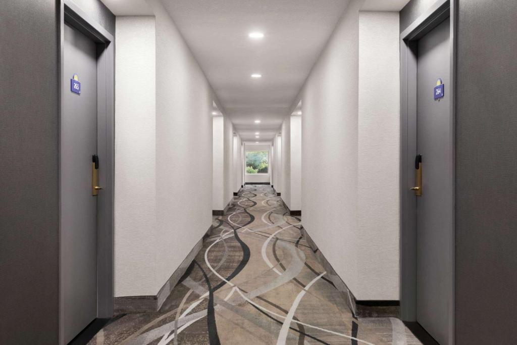 Days Inn by Wyndham Kingston, Kingston (updated prices 2025)