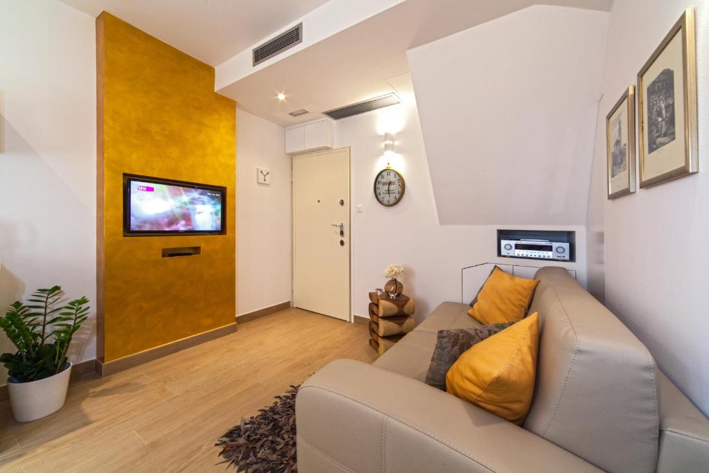 Golden Palace, Split (updated prices 2025)