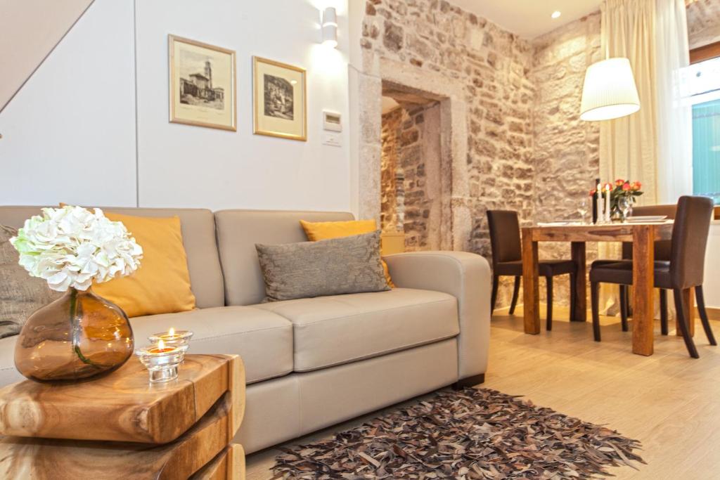 Golden Palace, Split (updated prices 2025)