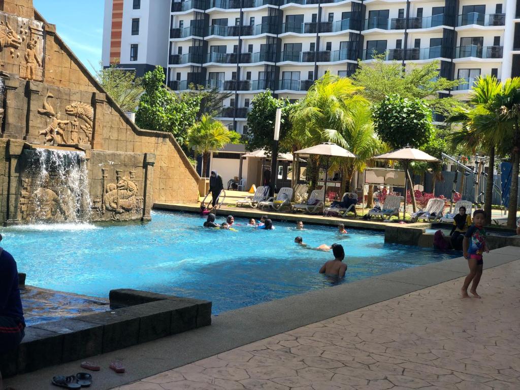 Swiss Garden Residence Pool Sea view Beach Resort LUXURY apartment ...