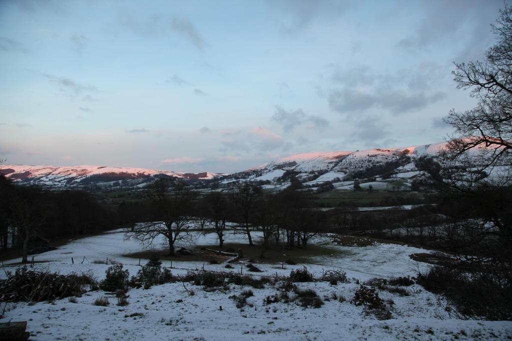 Plas Esgair, Llanbrynmair (updated prices 2025)