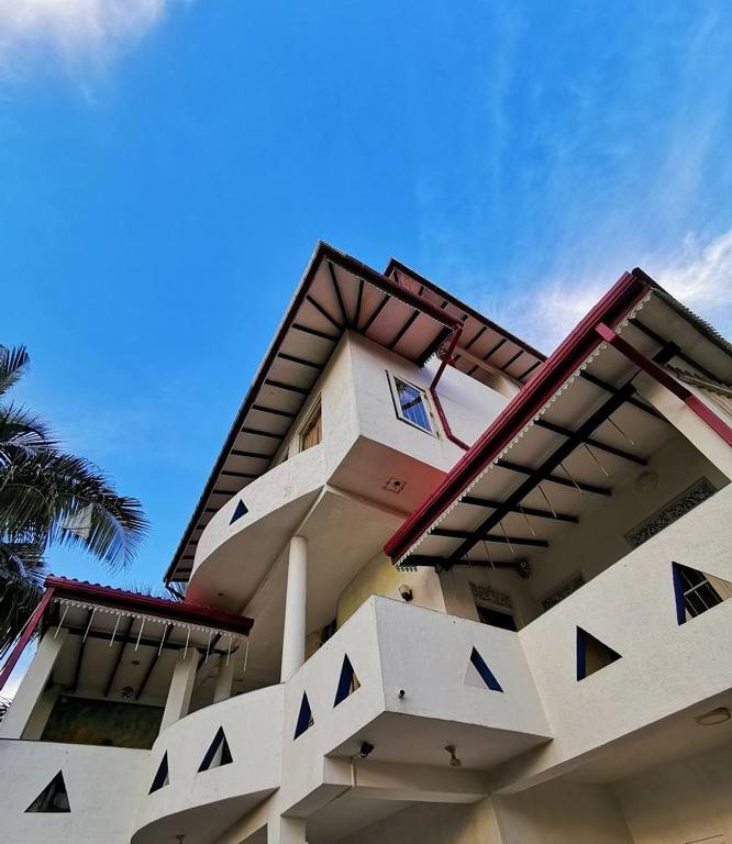 The Finz, Hikkaduwa (updated prices 2026)