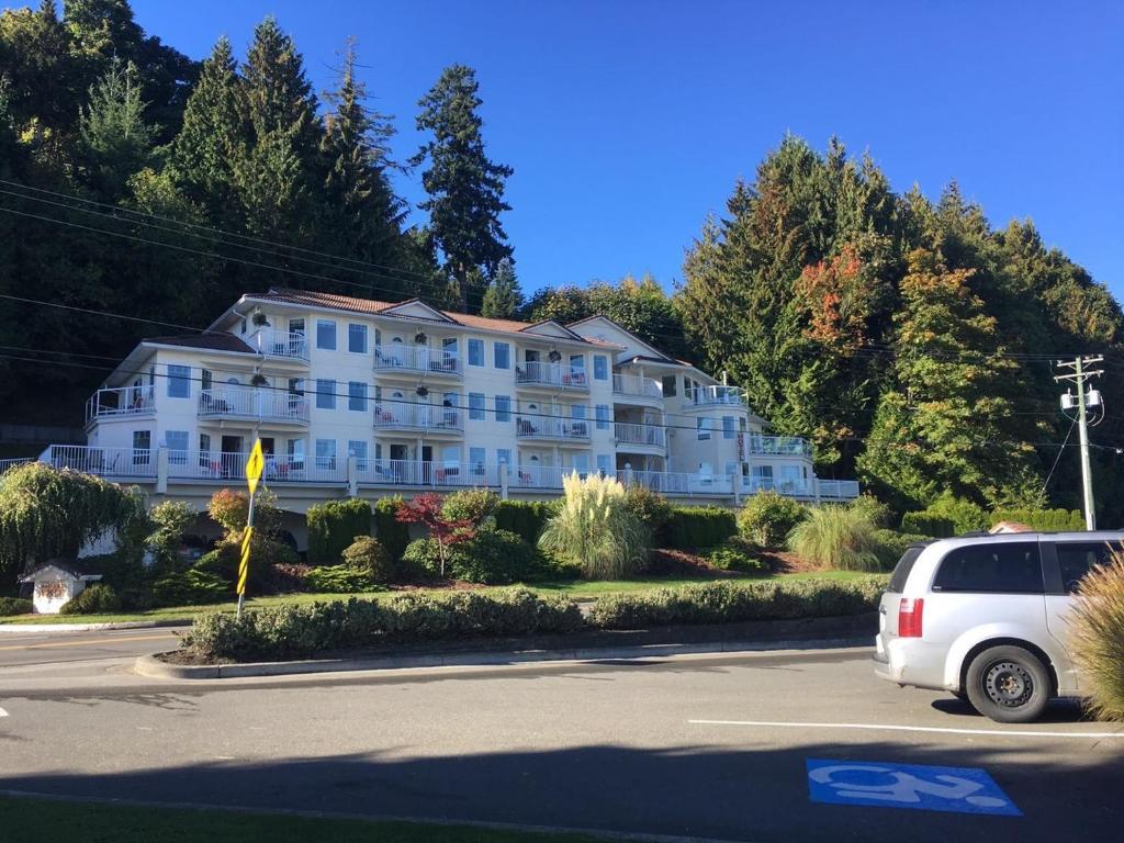 Casa Grande Inn, Qualicum Beach – Updated 2022 Prices