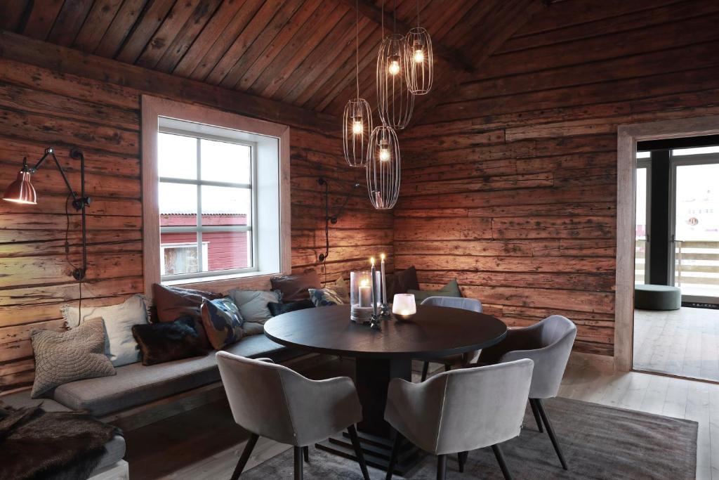 Solsiden Brygge Rorbuer, Ballstad (bijgewerkte prijzen 2025)