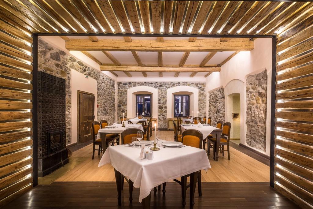 Castle Hotel Daniel, Baraolt (updated prices 2025)