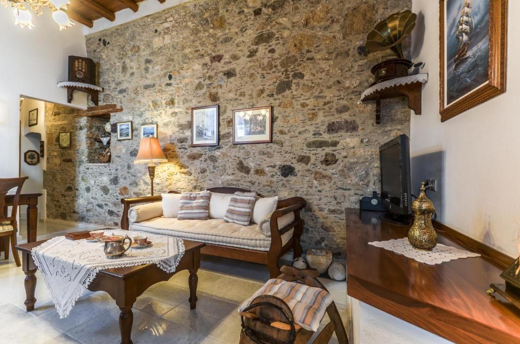 Traditional Castle House - Naxos