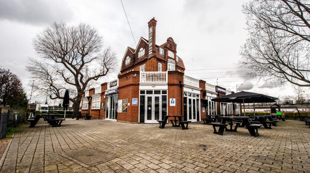 Fox Connaught London ExCel, London (updated prices 2025)