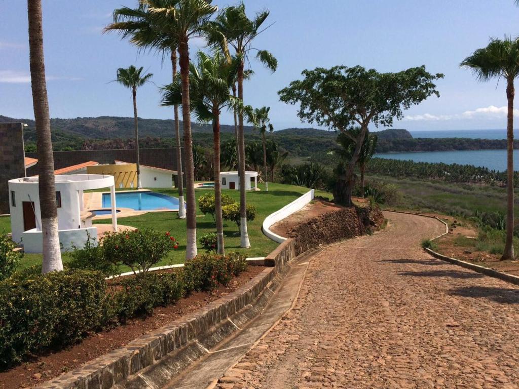 Playa Limoncito Hills Fraccionamiento Vacacional Villas de 2 & 3 ...