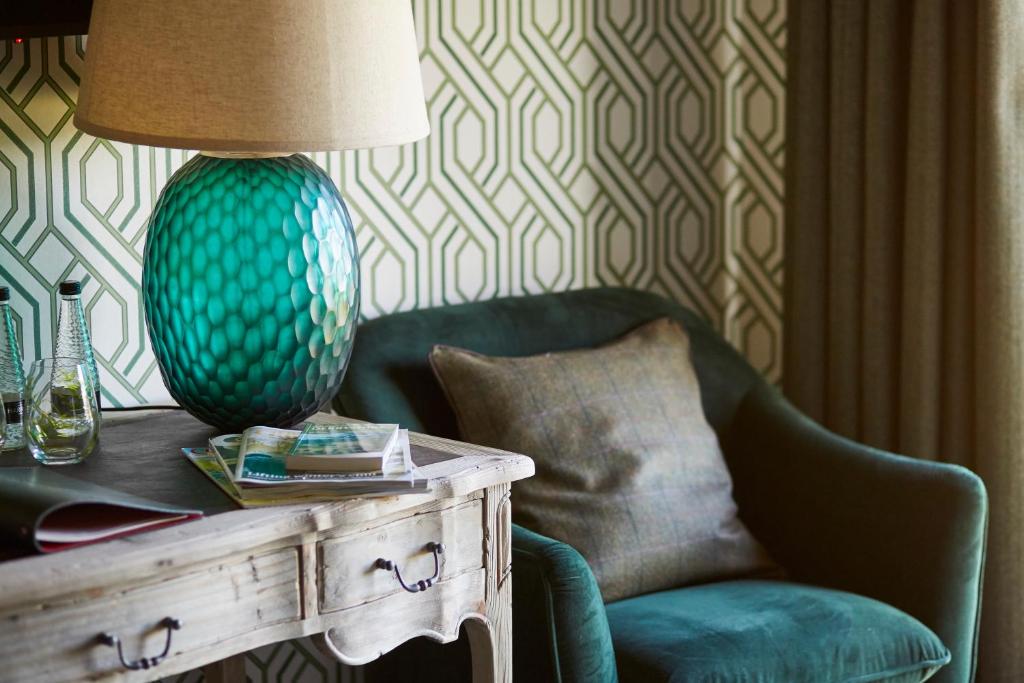 The Duncombe Arms, Ellastone (updated prices 2025)