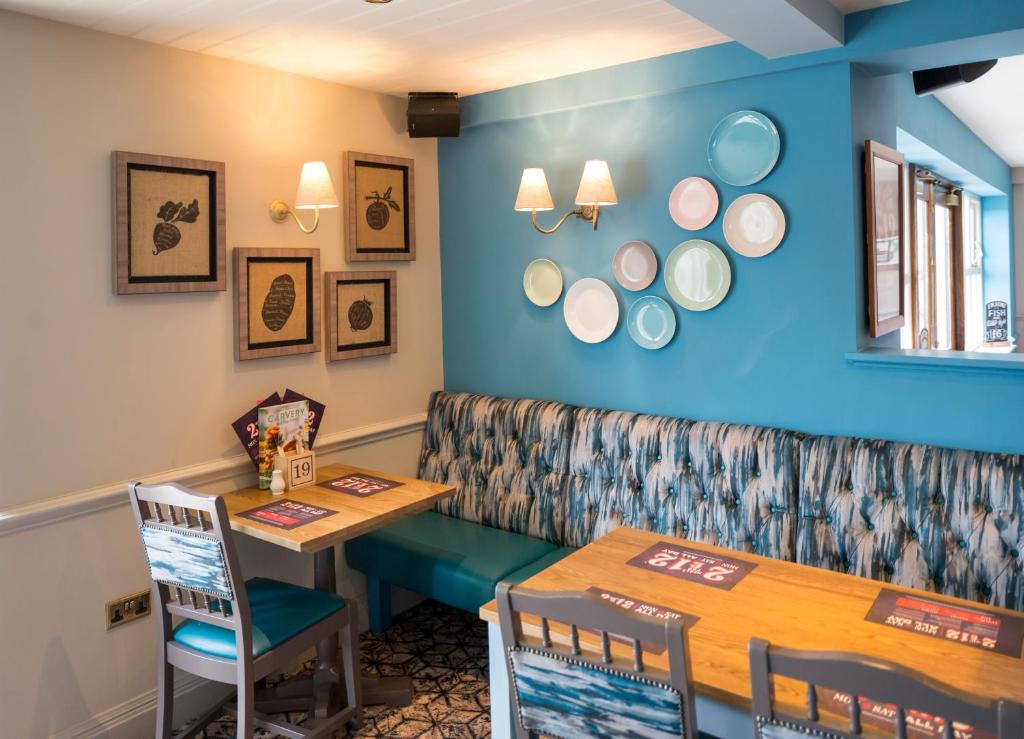 Sessile Oak, Llanelli by Marston's Inns, Llanelli (updated prices 2025)