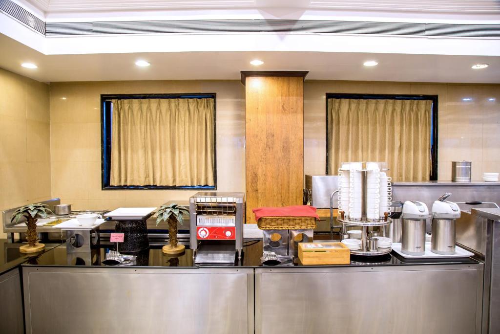 Hotel Tip Top Plaza, Thane (updated prices 2025)