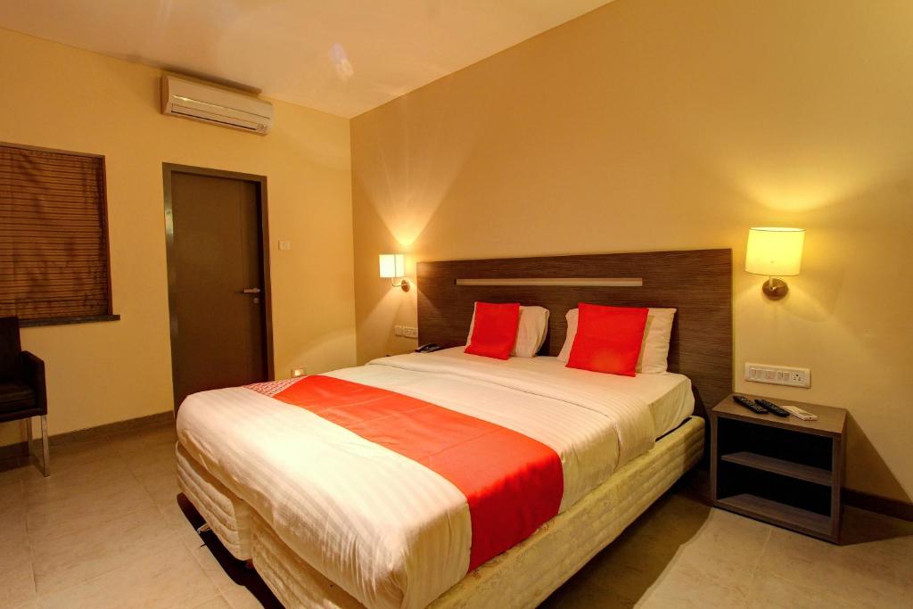 Golden Amoon Resort, Narasapura (updated prices 2025)