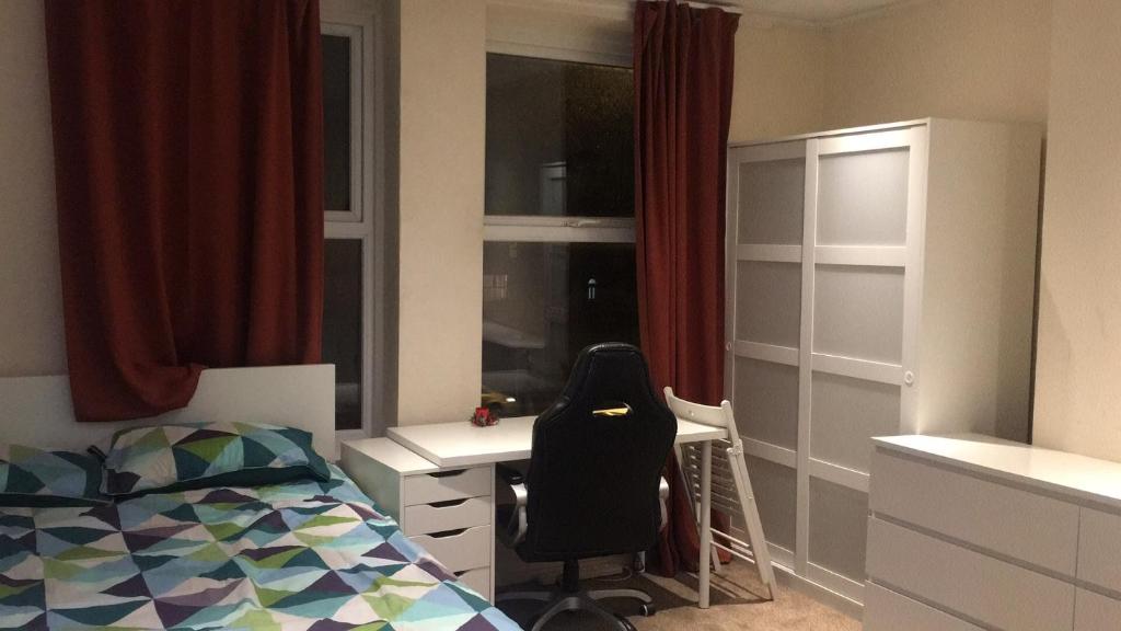 Smart Studio -R5, Liverpool (updated prices 2025)