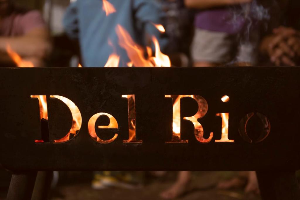 Del Rio Riverside Resort, Wisemans Ferry (updated prices 2025)