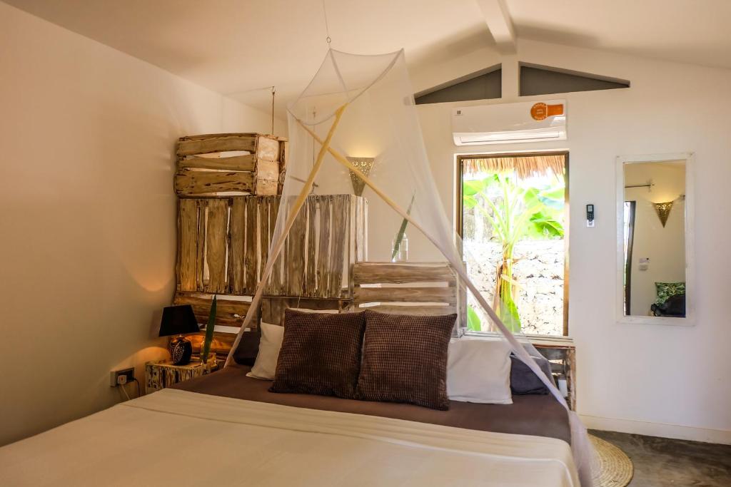 B4 Beach Club, Paje (updated prices 2025)