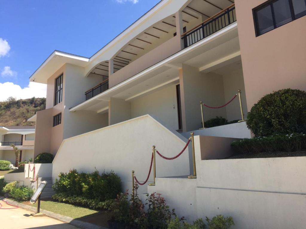 Thunderbird Resorts - Rizal, Binangonan (updated prices 2025)