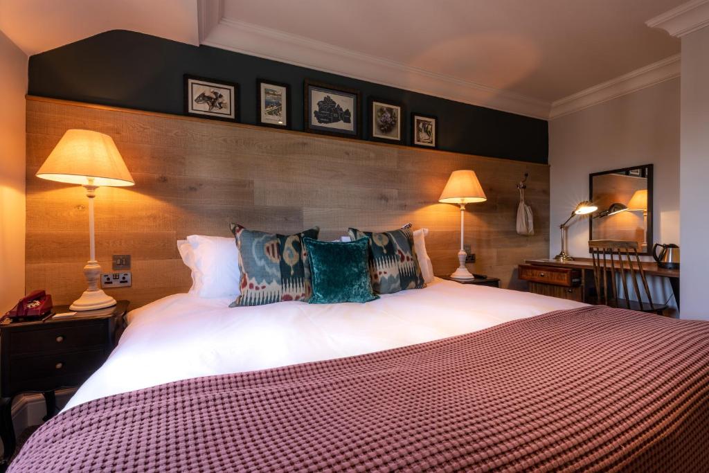 The Foley, Claygate (updated prices 2025)