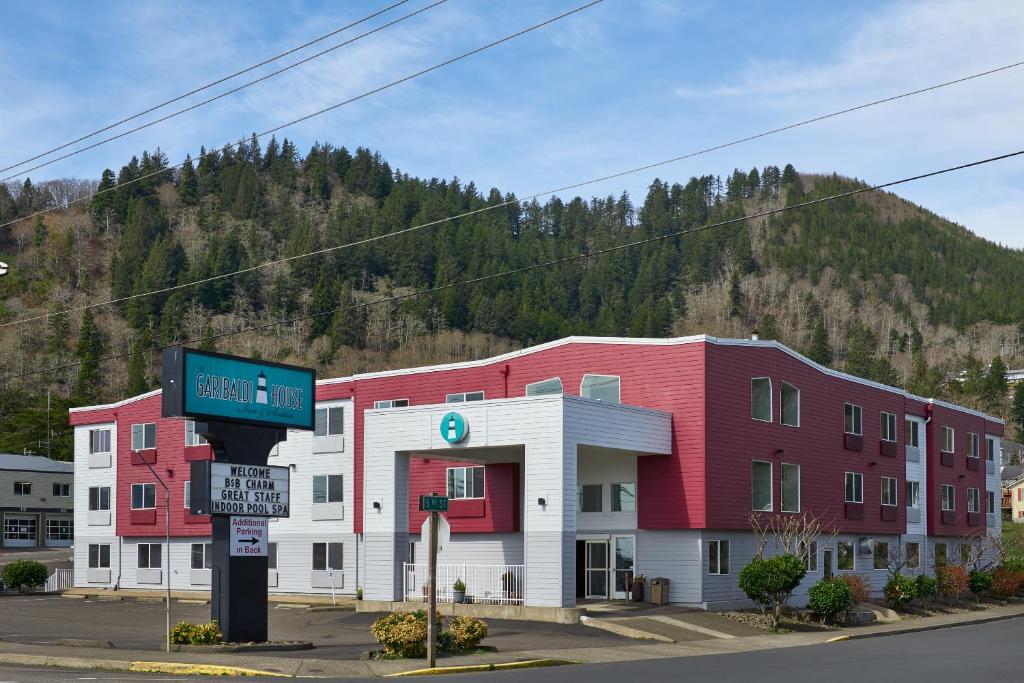 The Hotel Garibaldi, Garibaldi (updated prices 2025)