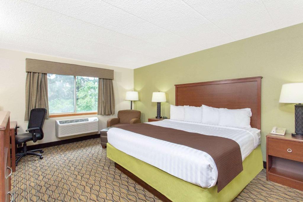 AmericInn by Wyndham Sheboygan, Sheboygan (updated prices 2025)