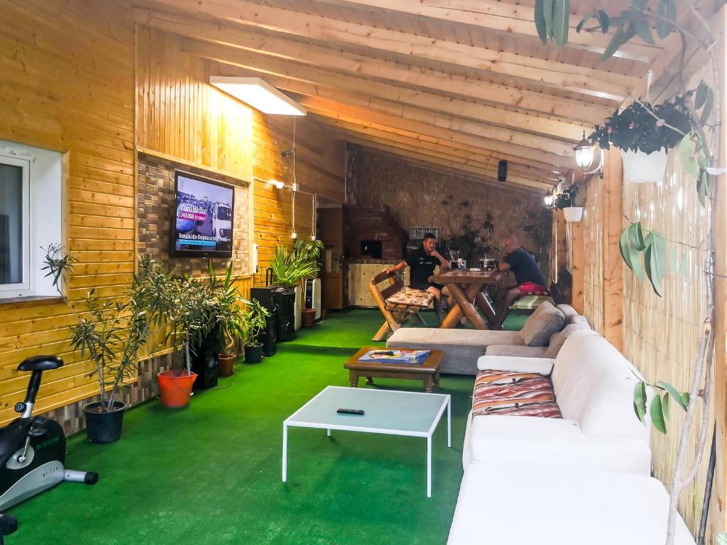 Casa de vacanta Jeny in Novaci-Straini