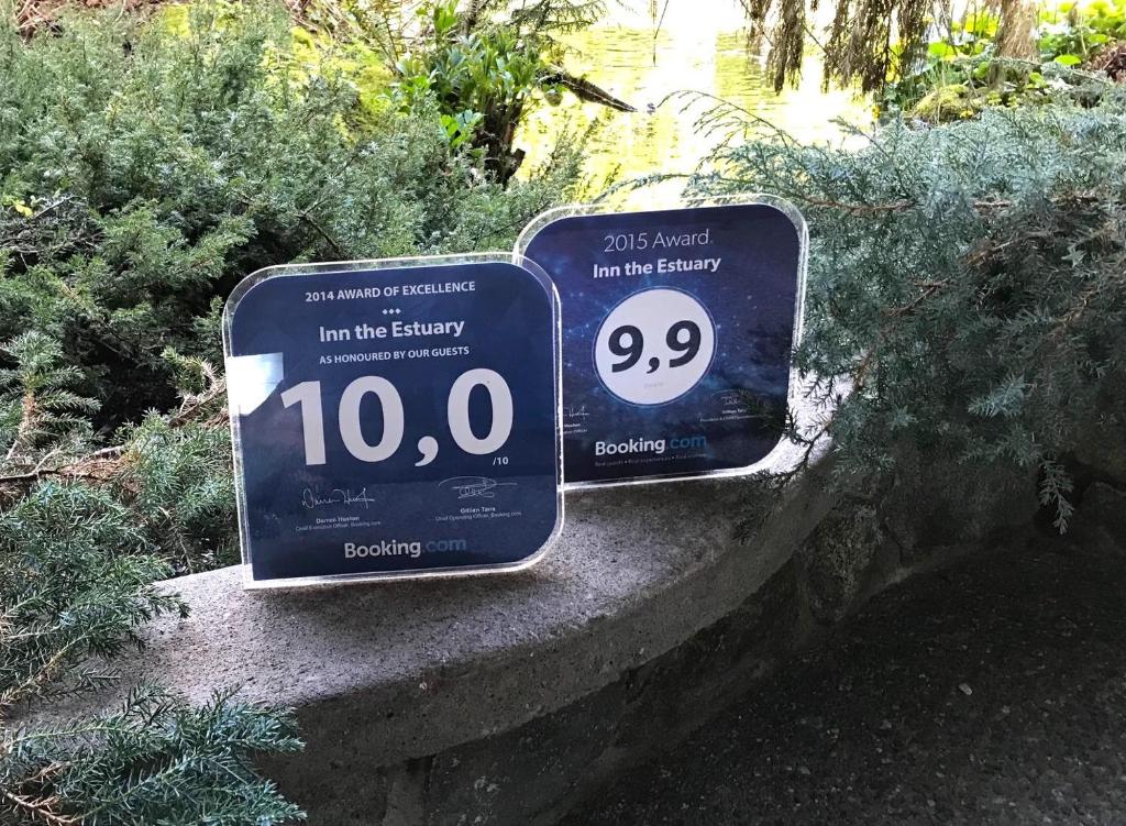 Inn the Estuary, Nanoose Bay (updated prices 2025)