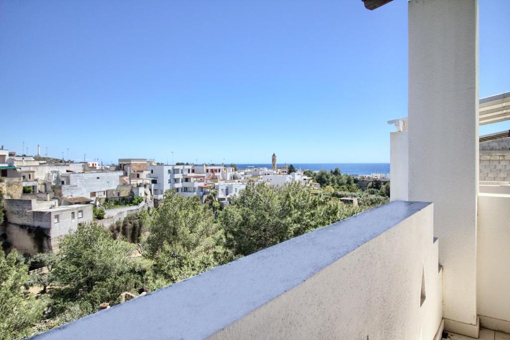 Jentu De Leuca, Leuca (updated prices 2024)