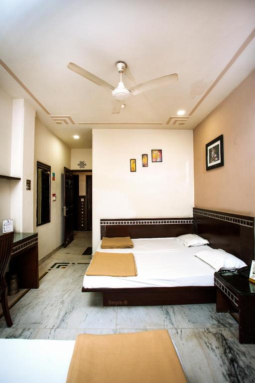 Smyle Inn - Best Value Hotel near New Delhi Station, New Delhi (updated ...
