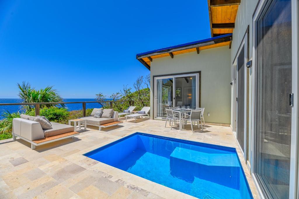 Villa Topaz Above West Bay with 180 degree views!, West Bay (updated ...