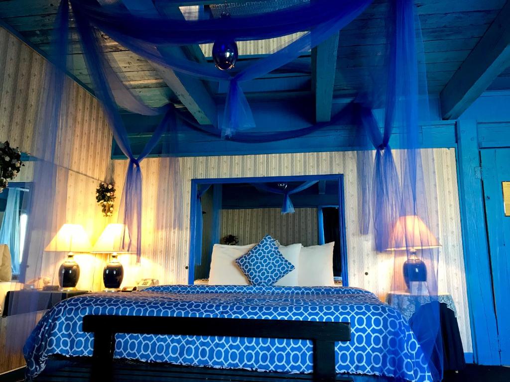 Don Q Inn, Dodgeville (updated prices 2025)