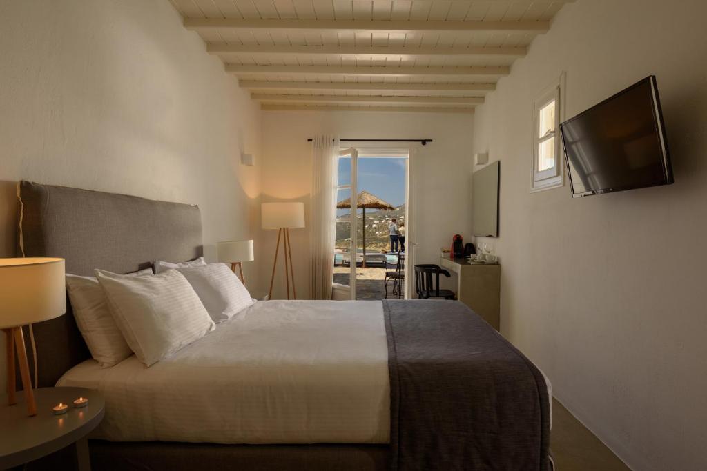 Cova Mykonos Suites, Elia Beach (updated prices 2025)