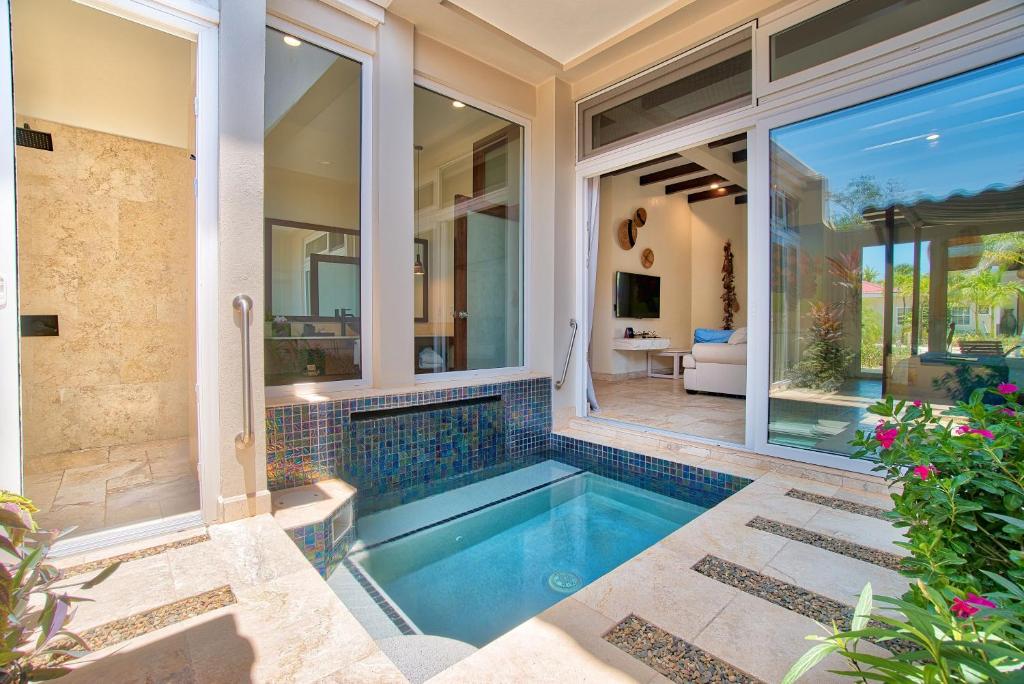 The Lodge at Jaguar Reef, Hopkins (updated prices 2025)