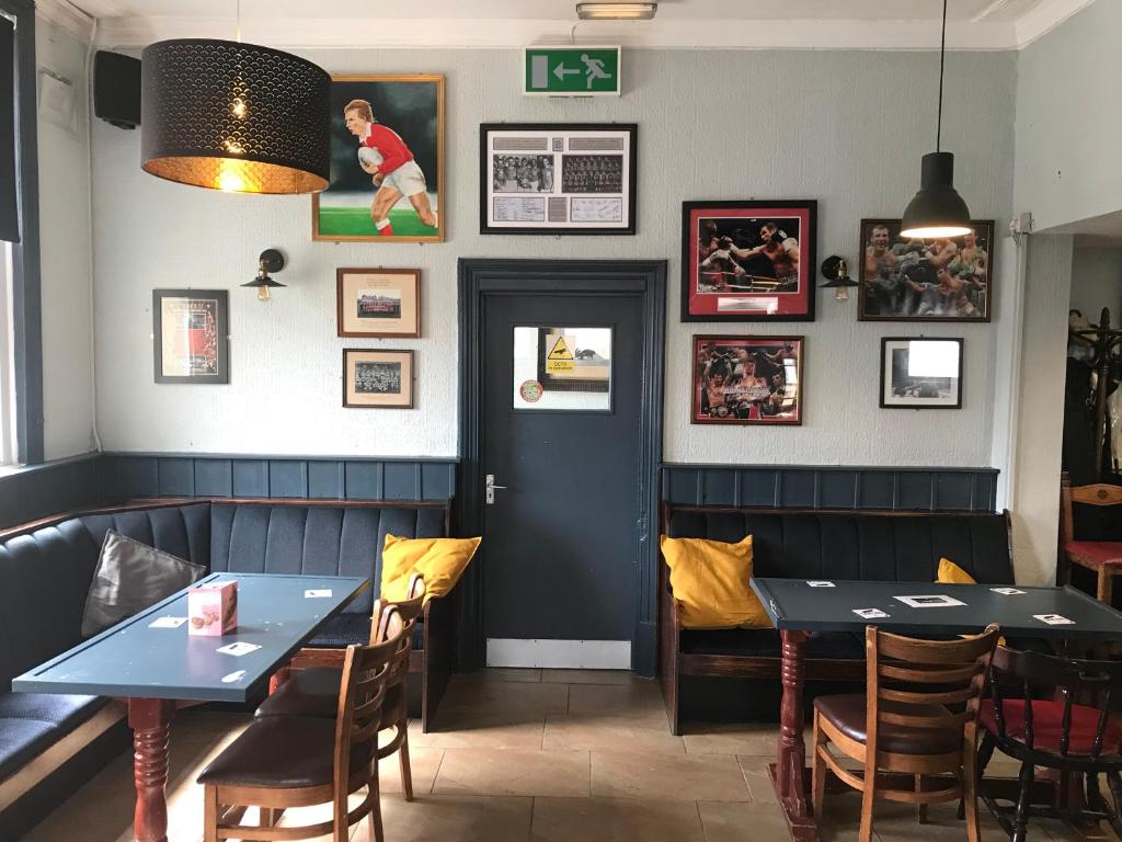 The Newbridge Hotel, Newbridge (updated prices 2025)