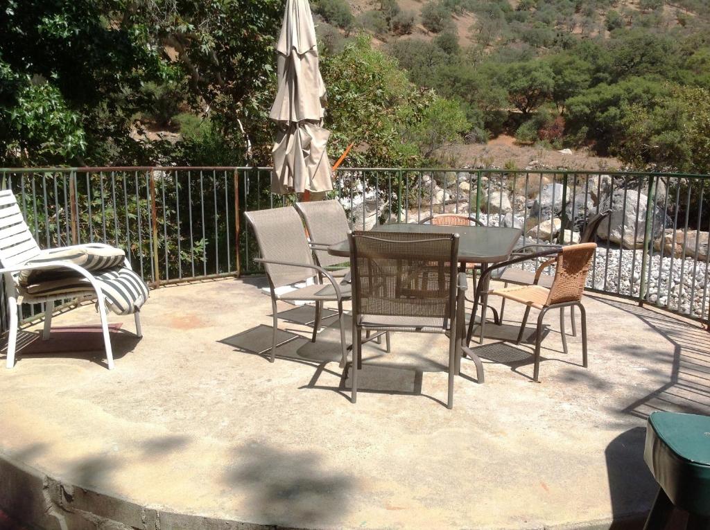 The Gateway Restaurant & Lodge, Three Rivers (updated prices 2025)