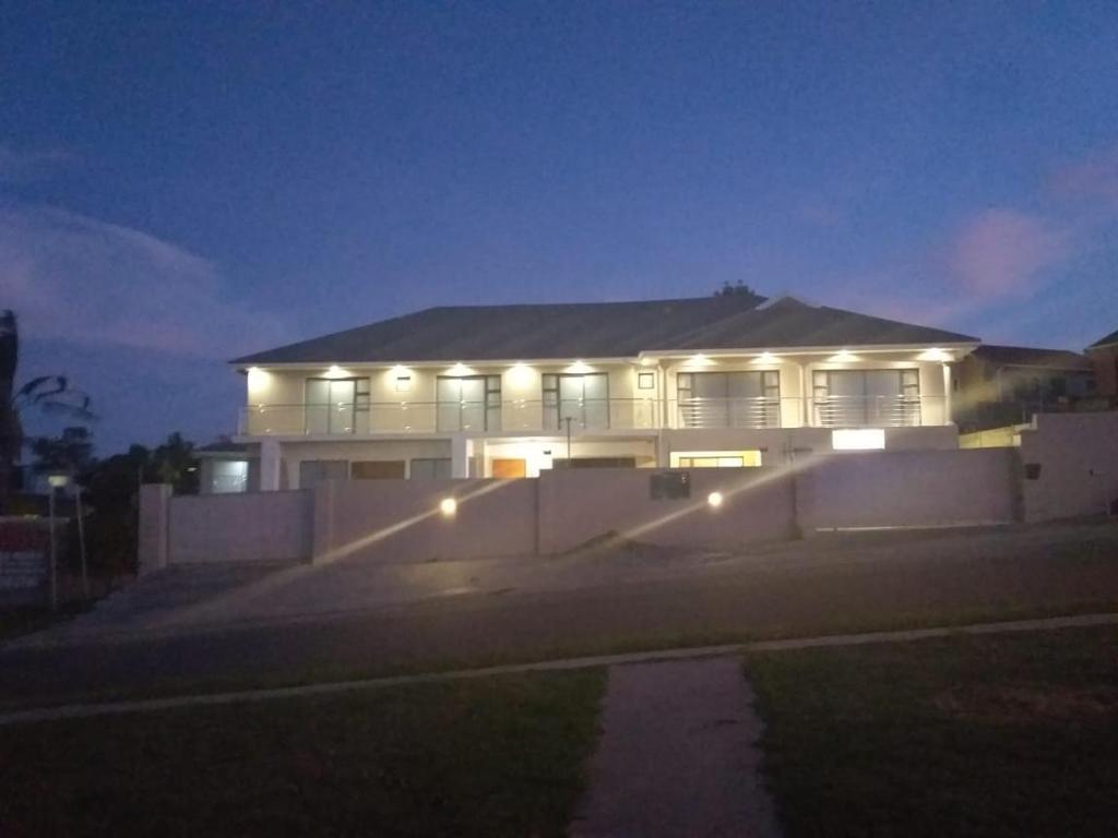 Ubuntu Hotel, East London (updated prices 2024)