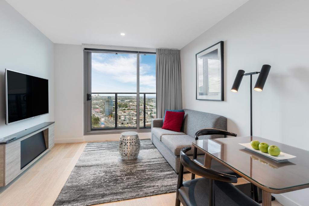 Imagine Marco, Melbourne (updated prices 2025)