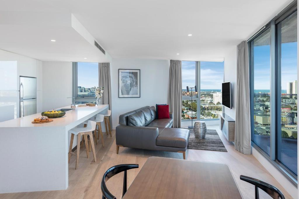 Imagine Marco, Melbourne (updated prices 2025)