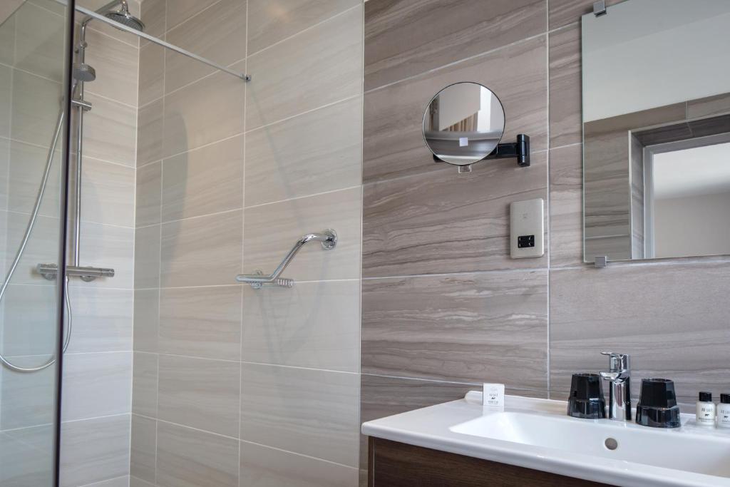 Colessio, Stirling (updated prices 2025)