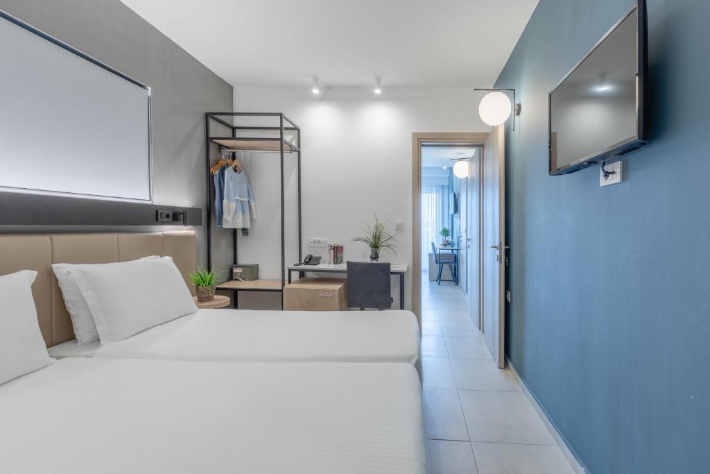 Hotel Avra by Smile hotels - Free Airport Shuttle, Rafina (updated ...