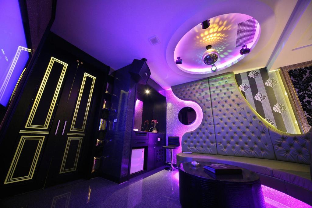 Shining Motel, Taichung (updated prices 2025)