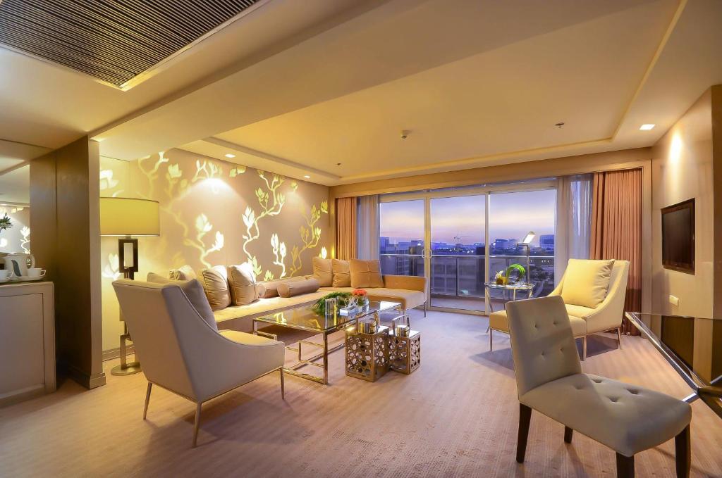 Midas Hotel and Casino, Manila (updated prices 2025)