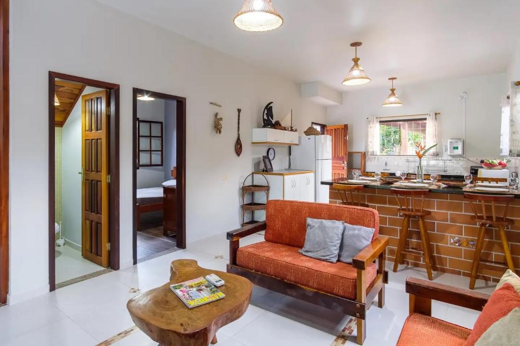 Casa Linda E Espaçosa Com Ar - 50 Mts Da Praia - Ubatuba