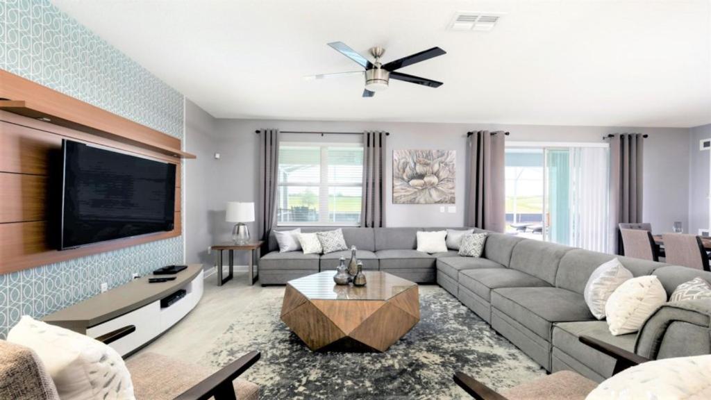 Dream Holiday House Luxury 9 Bedrooms Pool Villa/Close to Disney-751PBD ...