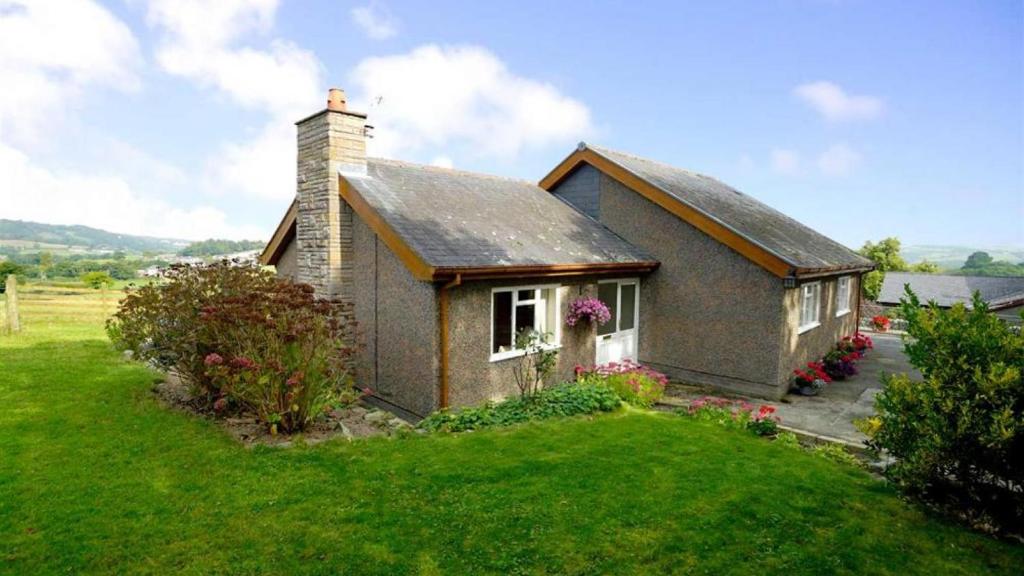 Bwthyn Tan Dderwen, Llangelynin (precios actualizados 2025)