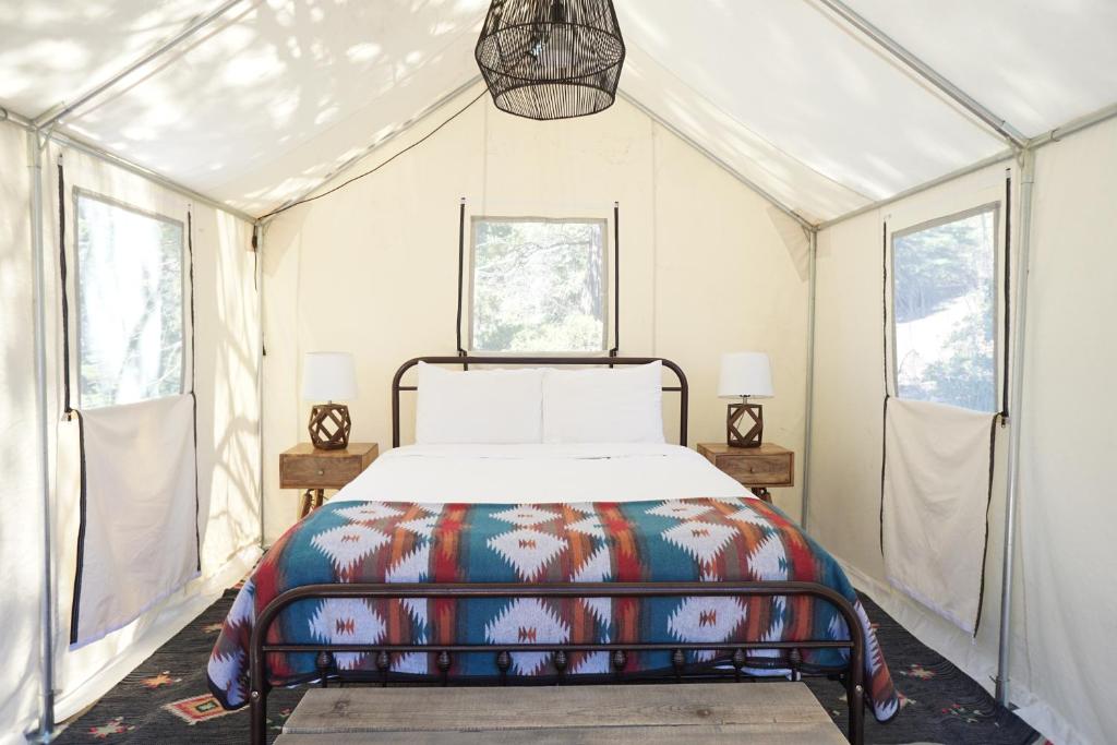 Shaver Lake Village Hotel, Shaver Lake (updated prices 2024)