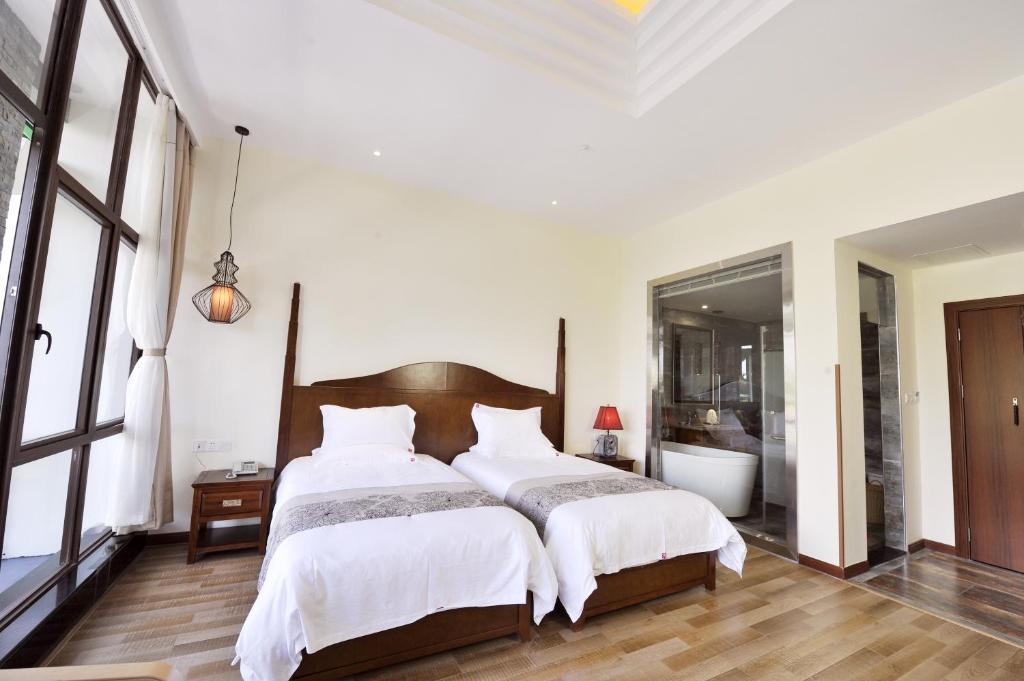 Guilin Crystal Crescent Moon Hotel, Guilin (updated prices 2025)