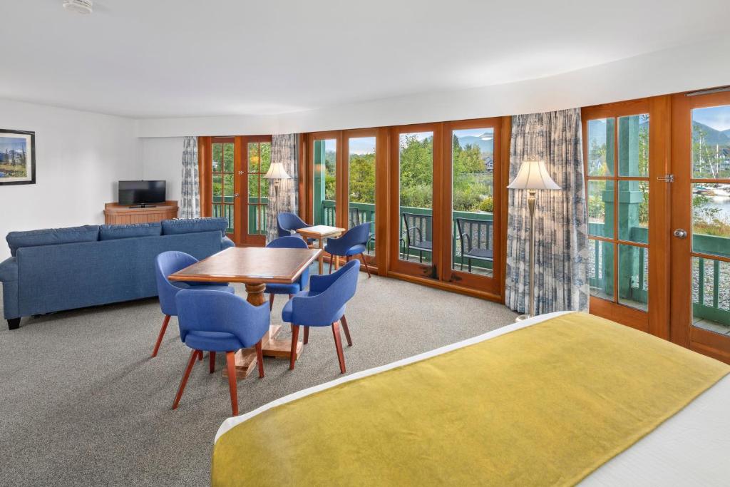 Canadian Princess Lodge & Marina, Ucluelet (updated prices 2025)