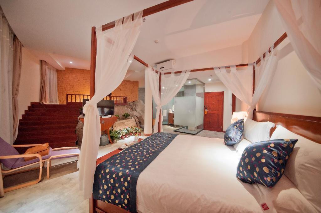 Guilin Crystal Crescent Moon Hotel, Guilin (updated prices 2025)