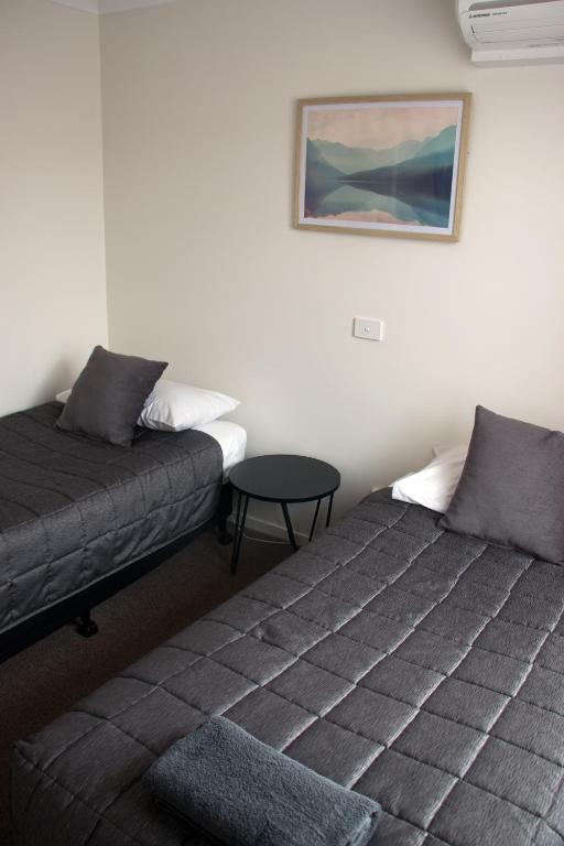 Highway Inn Motel, Hay (updated prices 2025)