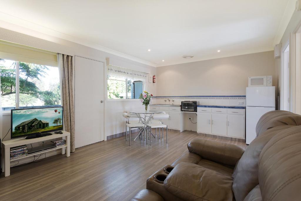 Top of the Lake Holiday Units, Merimbula (updated prices 2025)